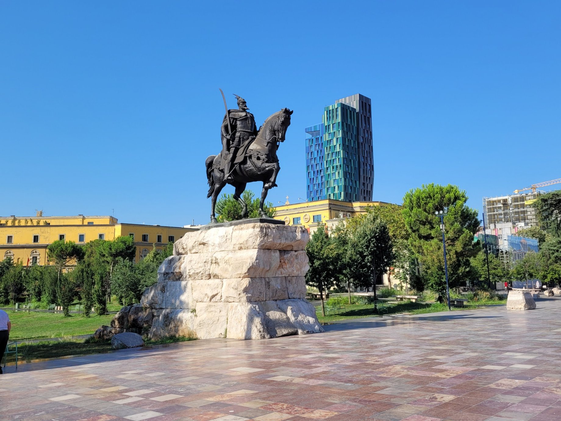 Piazza Skanderbeg, Tirana - guida definitiva per i viaggiatori